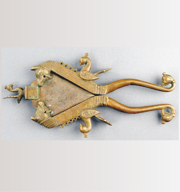 Raja Dinkar Kelkar Museum . Collection